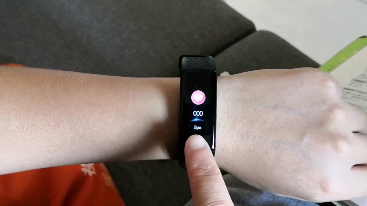 Video B6W Smart Bracelet Thermometer Temperature Measuring Meter ...