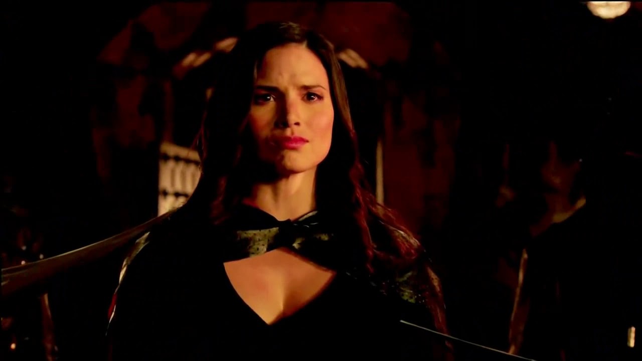 A Ressurreição de Sara (Arrow) - YouTube