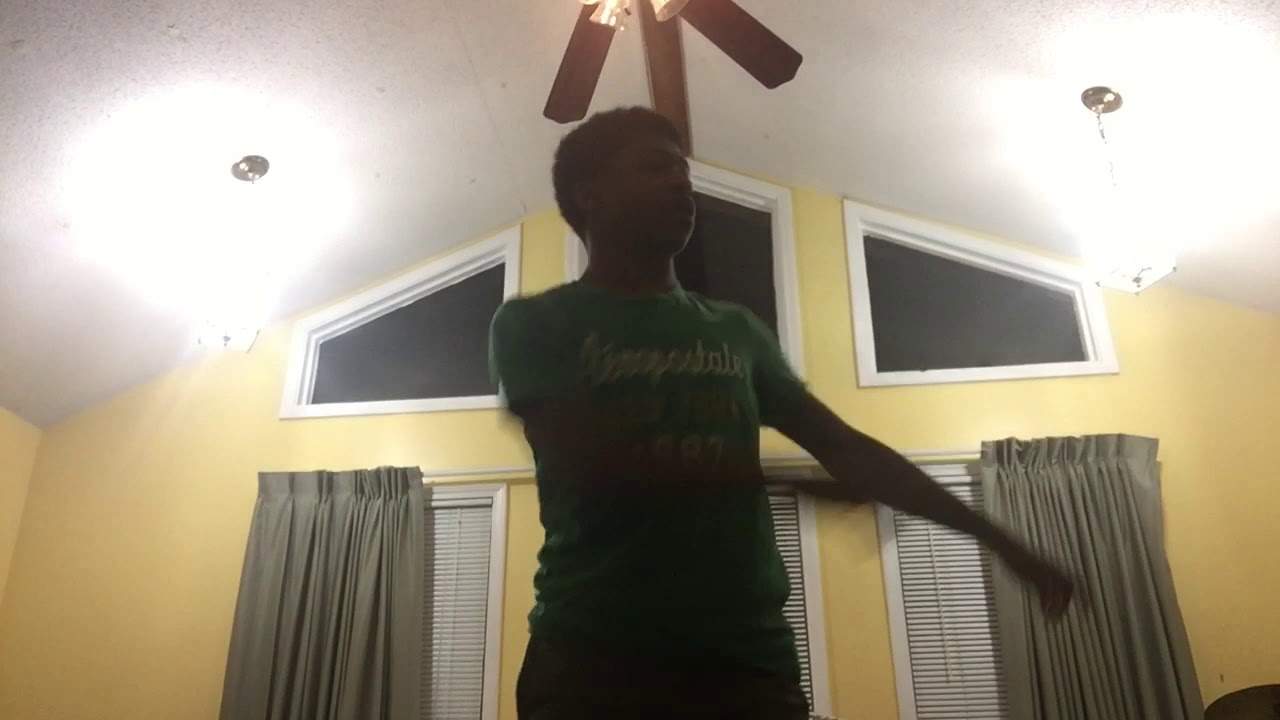 Nick Little Clip: Nick Kiss Twilight (Merry Christmas) - YouTube