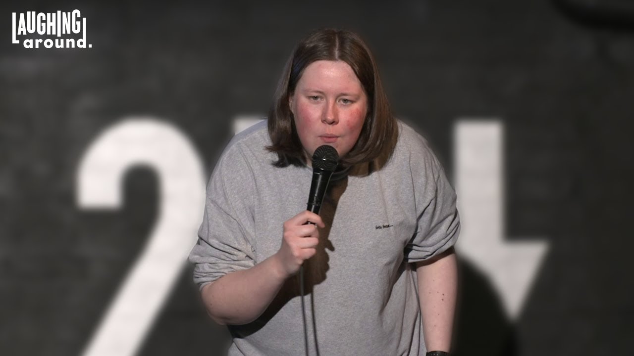 Chloe Petts at 2Northdown's New Act Competition Final - YouTube
