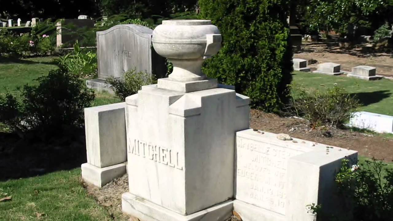 Historic Oakland Cemetery, Atlanta, Georgia - YouTube