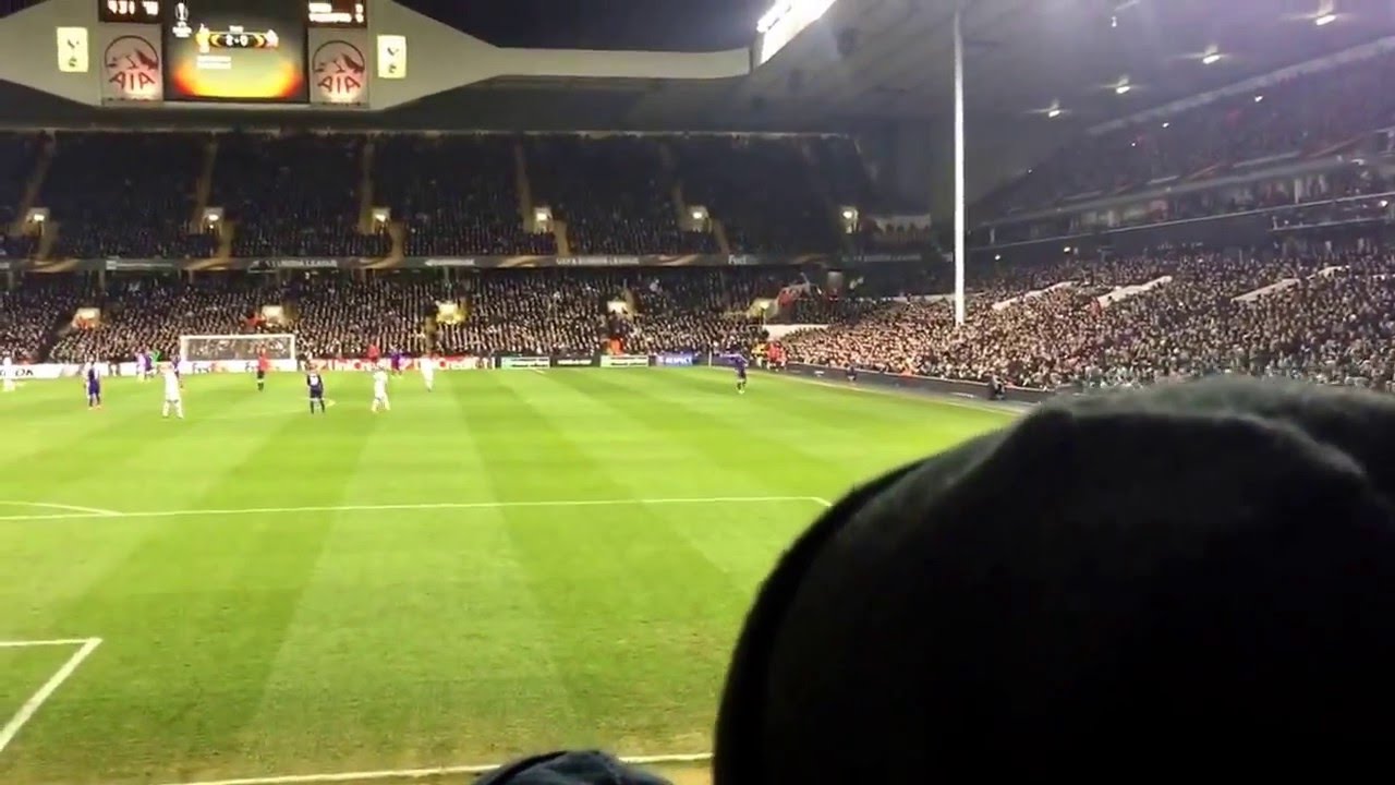 WE'RE THE PARK LANE. WE'RE THE SHELF SIDE | Tottenham vs Fiorentina (25 ...