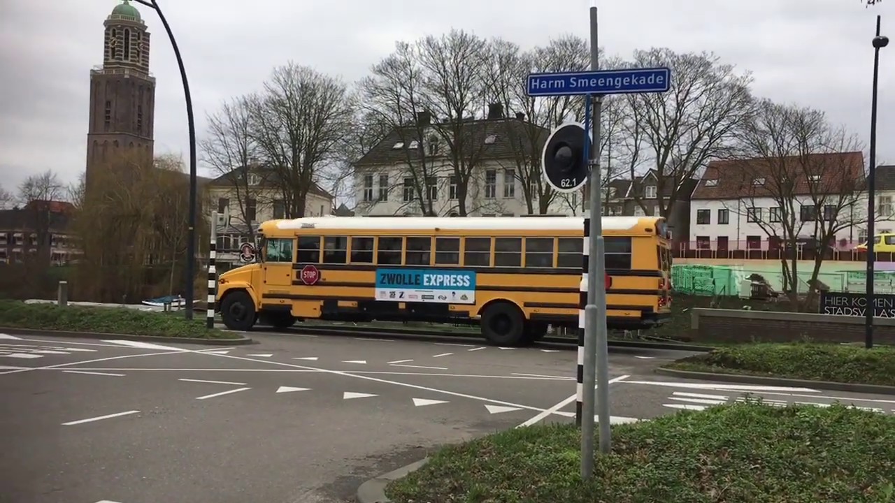 Bus-AKI Zwolle werkt maar half... - YouTube