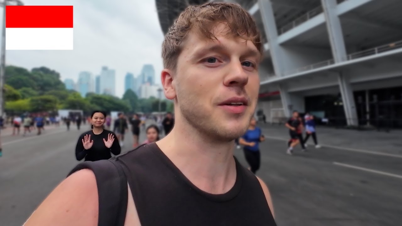 FIRST TIME Jogging at GBK in Jakarta, Indonesia 🇮🇩 - YouTube