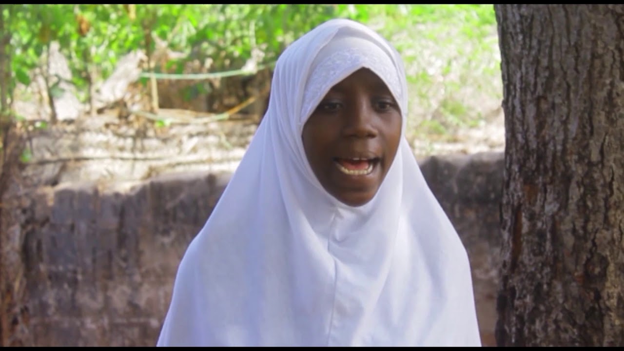 Tuchowee group ngonjera ya uzalilishaji makunduchi - YouTube