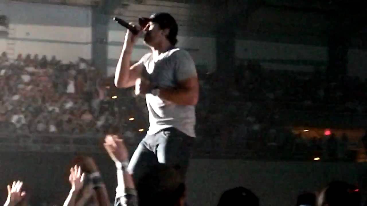 Luke Bryan Country Girl Shake It For Me Youtube