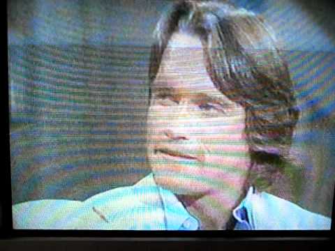 VERY RARE! ARNOLD ON MIKE DOUGLAS FROM 1976 ! - YouTube