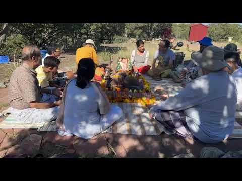 Daily Fire Ceremony at the Haidakhandi Universal Ashram - YouTube