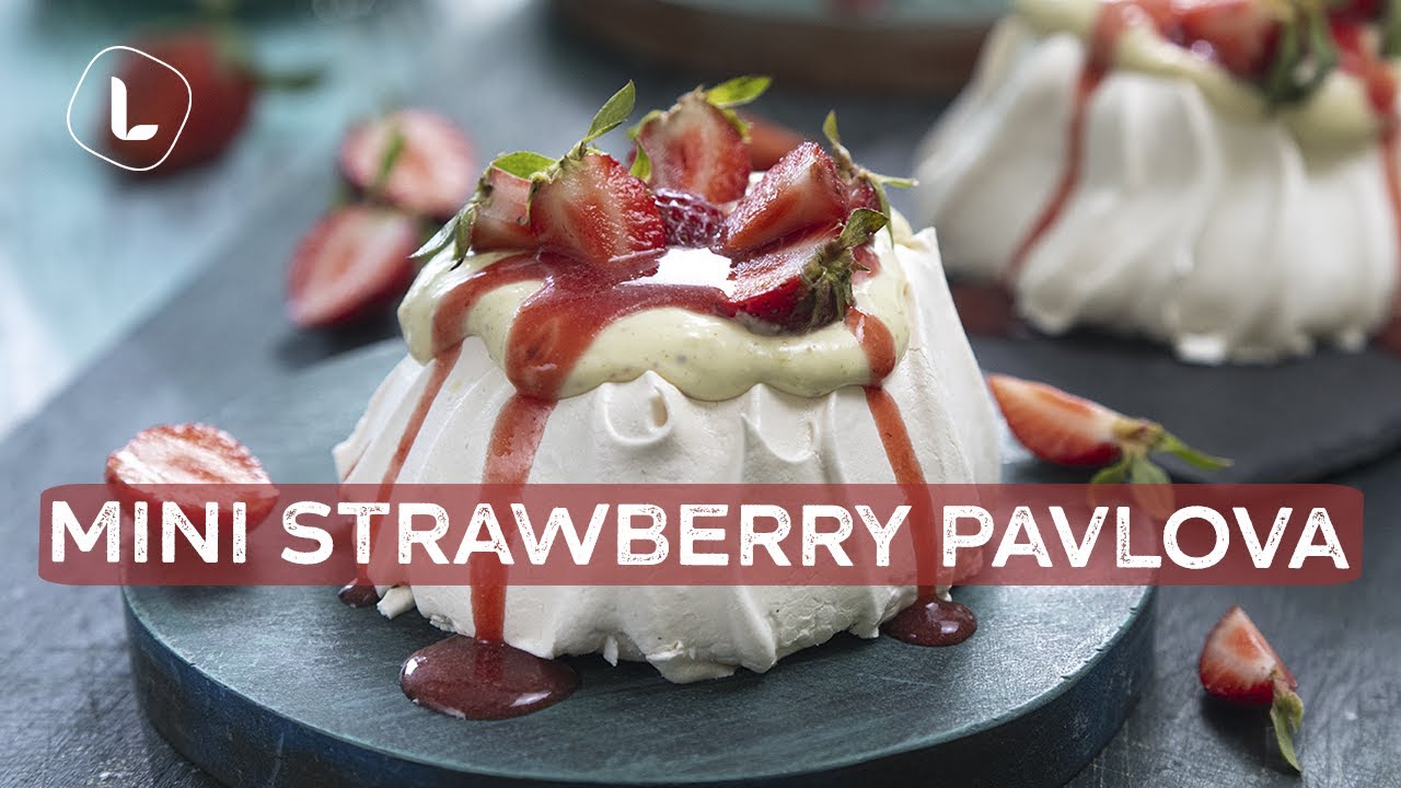 Mini Strawberry Pavlova