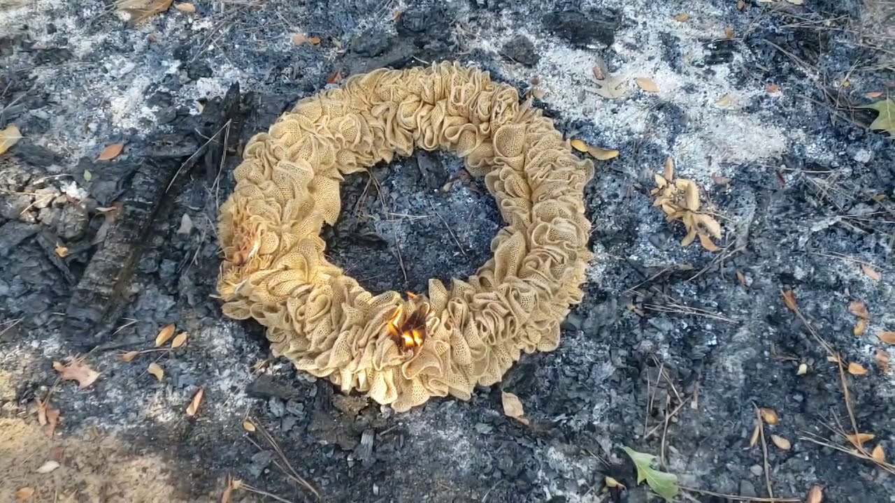 Burning Stuff 825: Handcrafted Wreath - YouTube