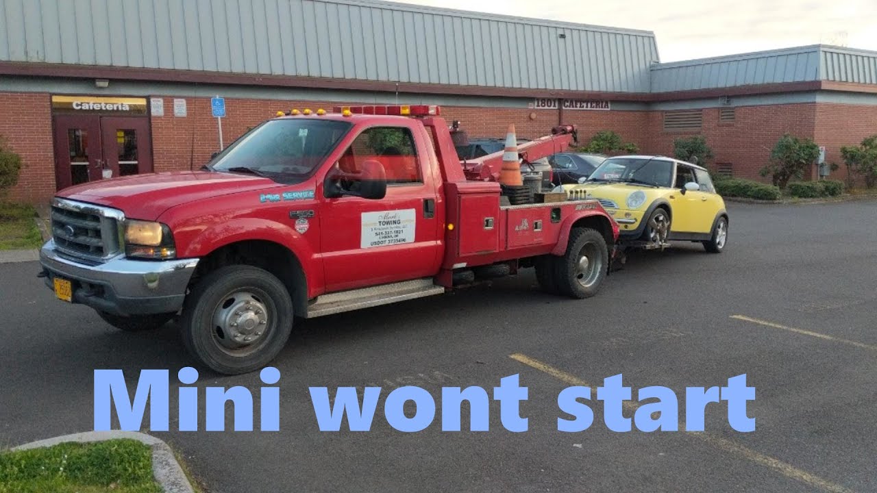 Towing a 2004 MINI Cooper from Willamette High School - YouTube