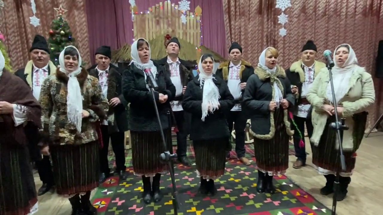Ceata de colindători de la Colicăuți, Formația Folclorică ”Cununița ...