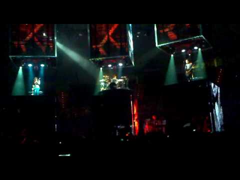 Muse - Uprising live in München HQ - YouTube