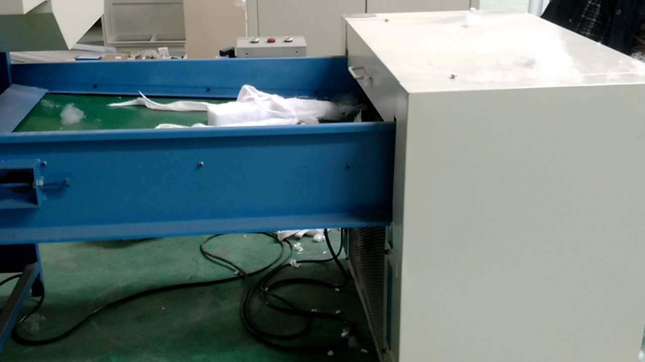 Fiber carding machine - YouTube