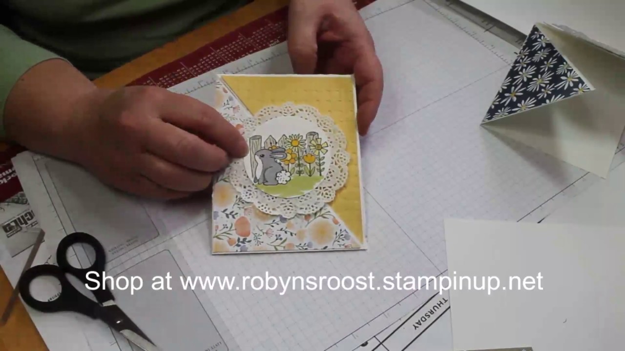 Triangle Fold Card Technique - YouTube