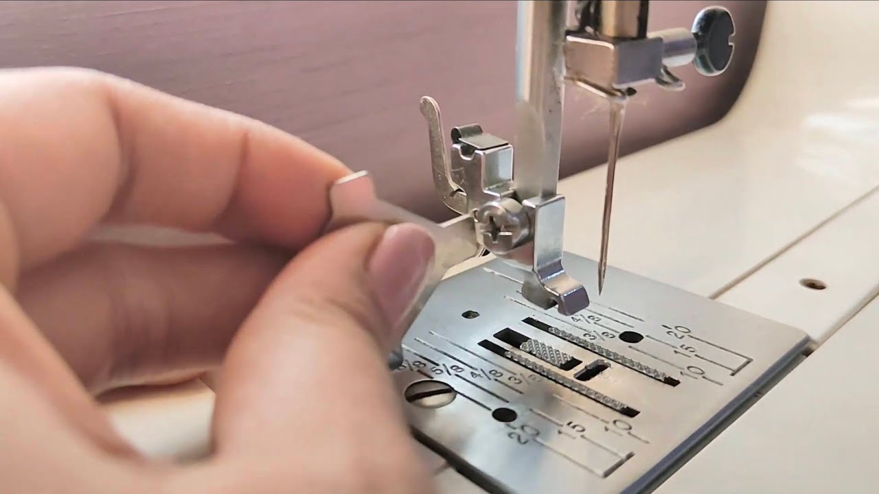 How to change Pressure Foot on your Electric Sewing Machine // Lesson 4 ...