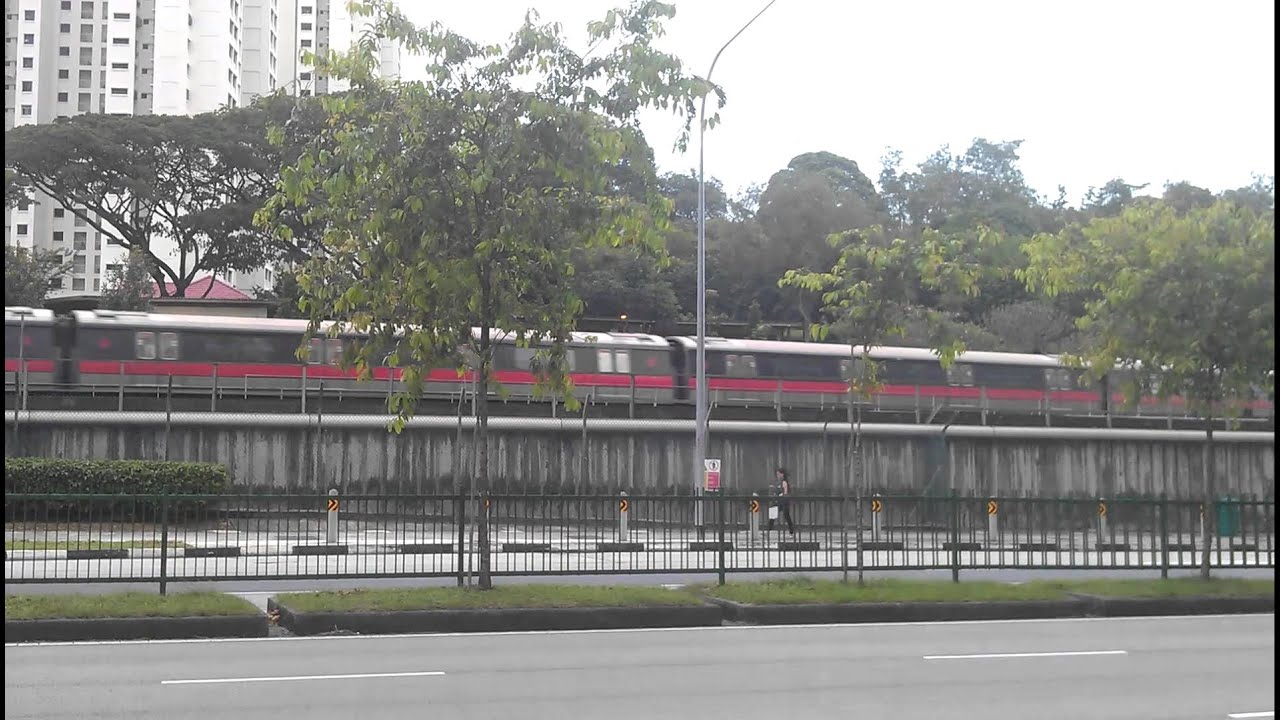 Slow Motion Singapore Mass Rapid Transit/MRT - YouTube