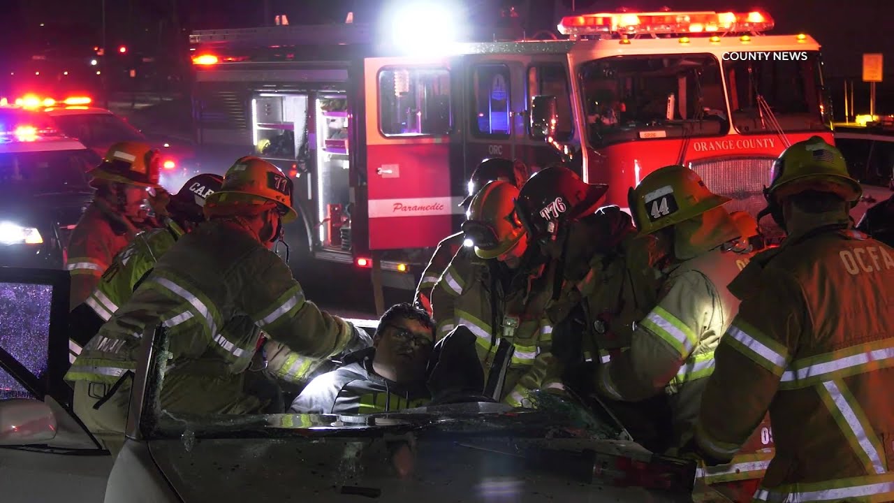 Solo Crash Into Tree Prompts Intricate Extrication | Santa Ana, CA ...