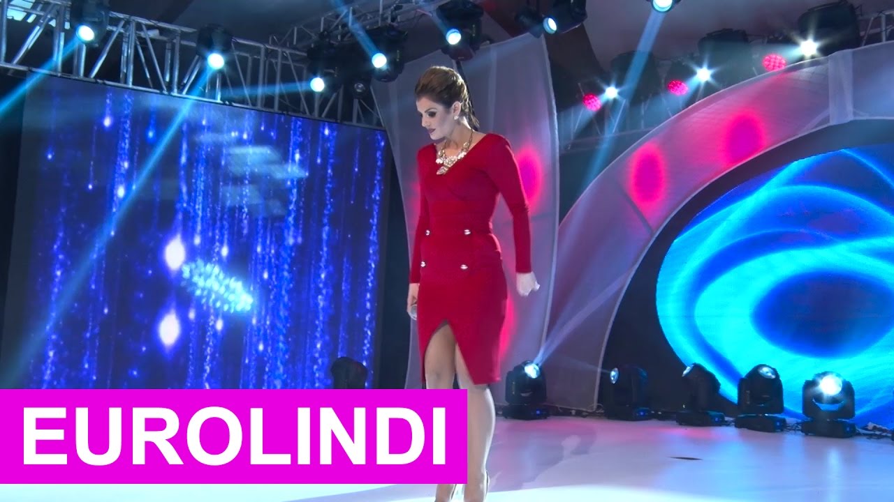 Maria Lajcaj - Me plis ne Paris (Official Video HD) Gezuar 2017 - YouTube
