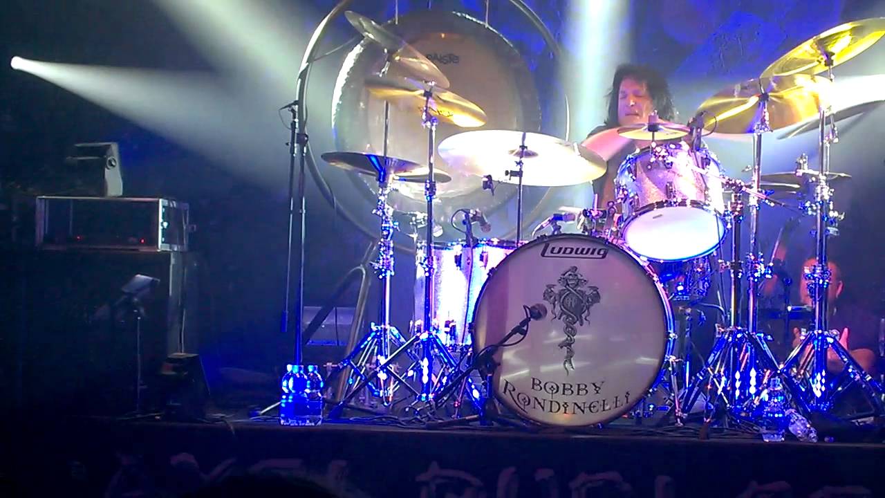 Bobby Rondinelli Drum Solo 17/0916 AlPhenomenon - YouTube
