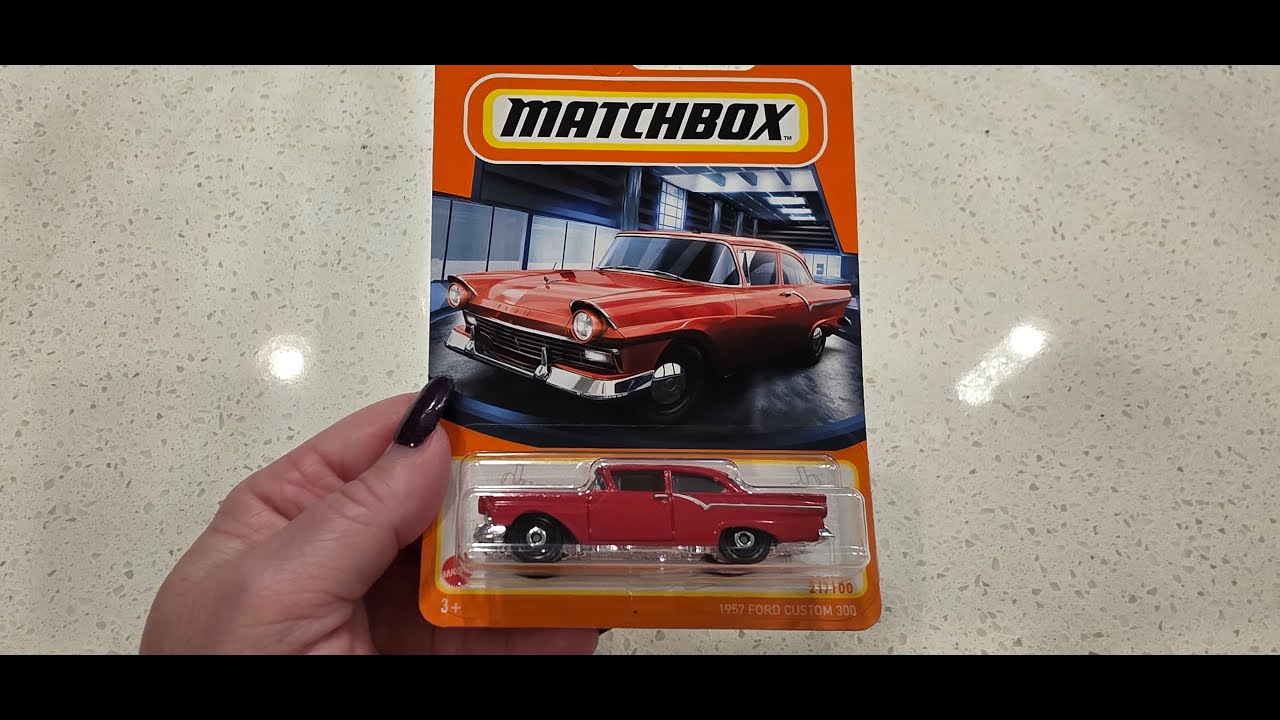 Matchbox 1957 Red Ford Custom 300 Un-Carding Unboxing Show & Tell ...
