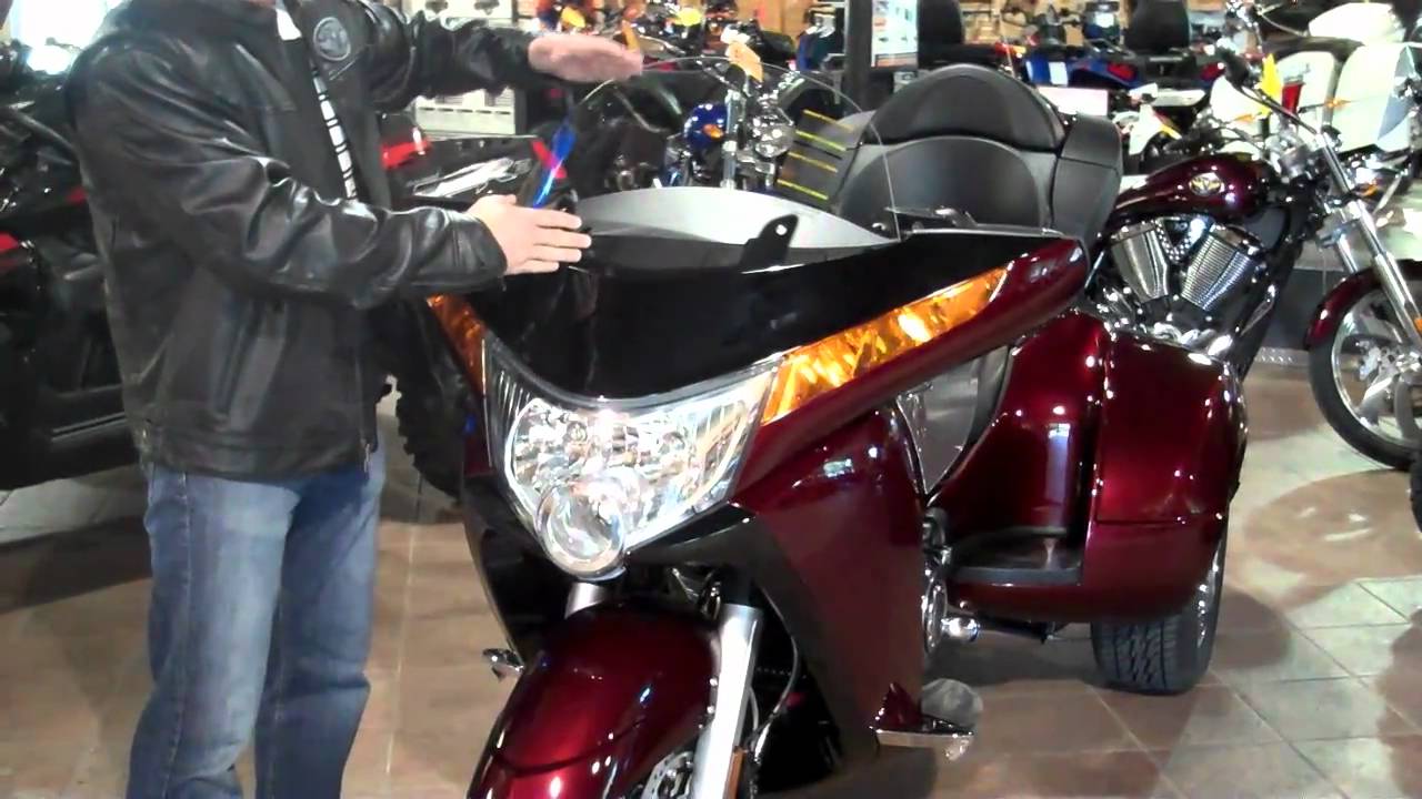 Lehman Trike Victory Vision Walkaround by Polaris of Gainesville - YouTube