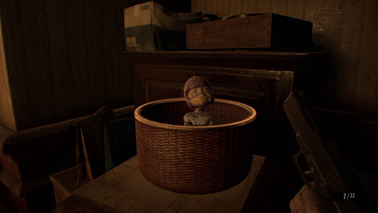 RESIDENT EVIL 7 Biohazard Bobblehead - YouTube