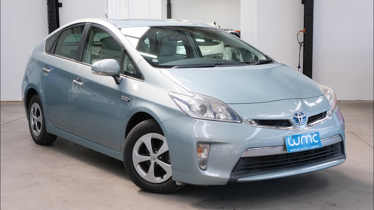 2012 Toyota Prius PHV S - YouTube