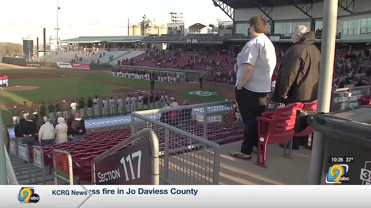 Fans happy baseball is back at Veterans Memorial Stadium as Kernels ...