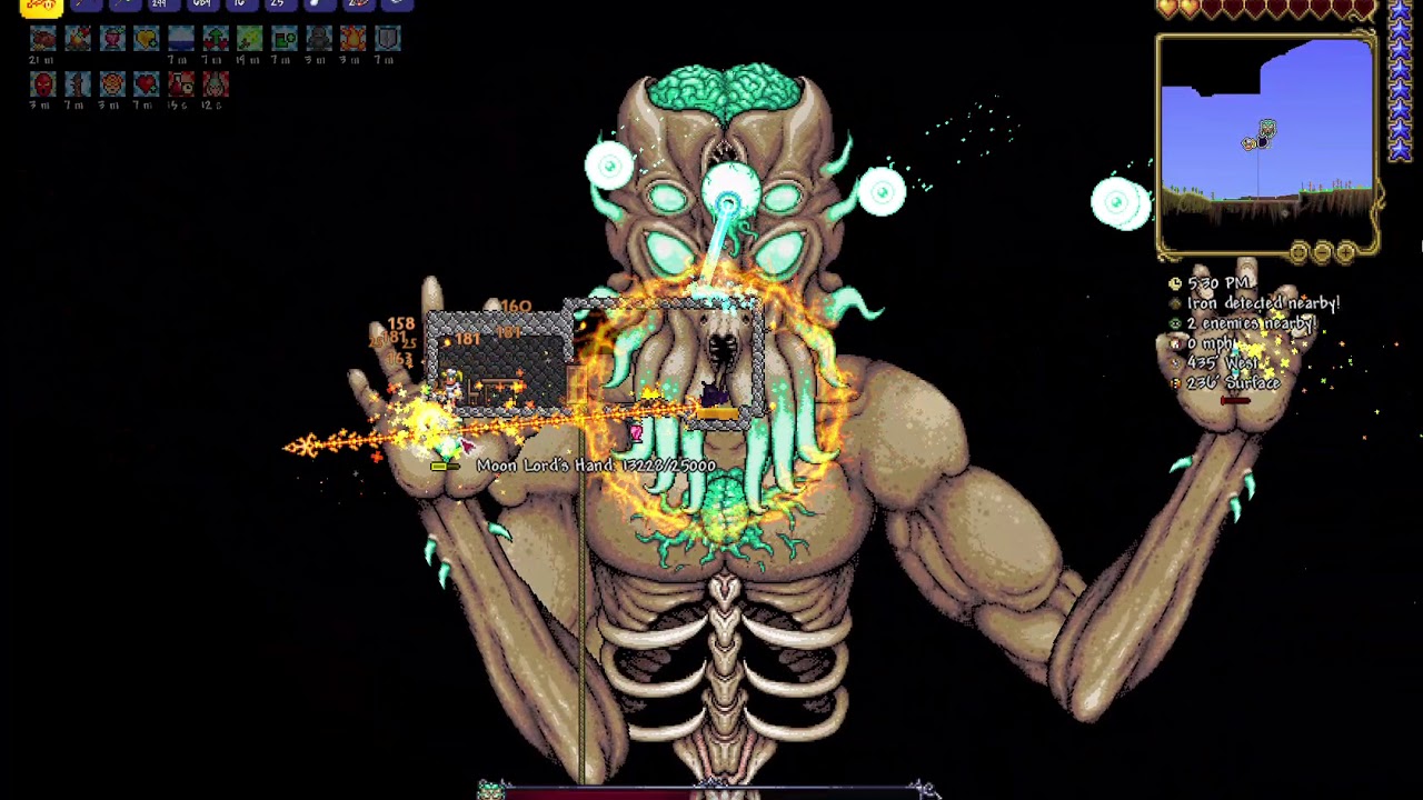 Terraria Moon Lord Boss Fight - YouTube