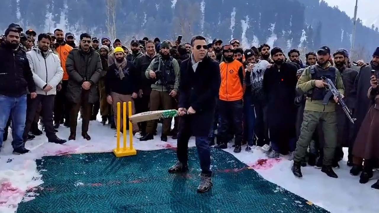 Kulgam: Winter Carnival At Aharbal To Boost Tourism - YouTube