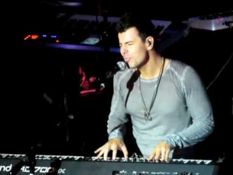 Jordan Knight (Live & Unfinished) NKOTB Cruise 2012 - TENDER LOVE - YouTube