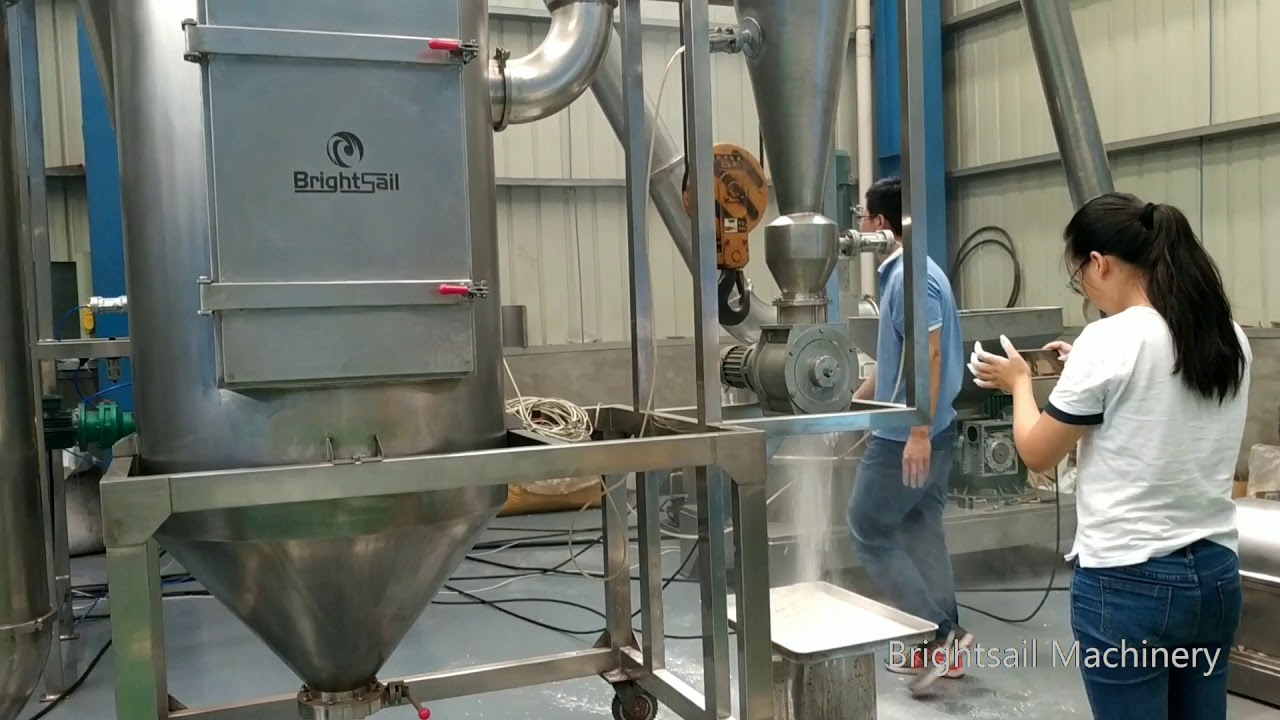 Dry Powder Hammer Mill Grinding Machine High Rotary Speed - YouTube