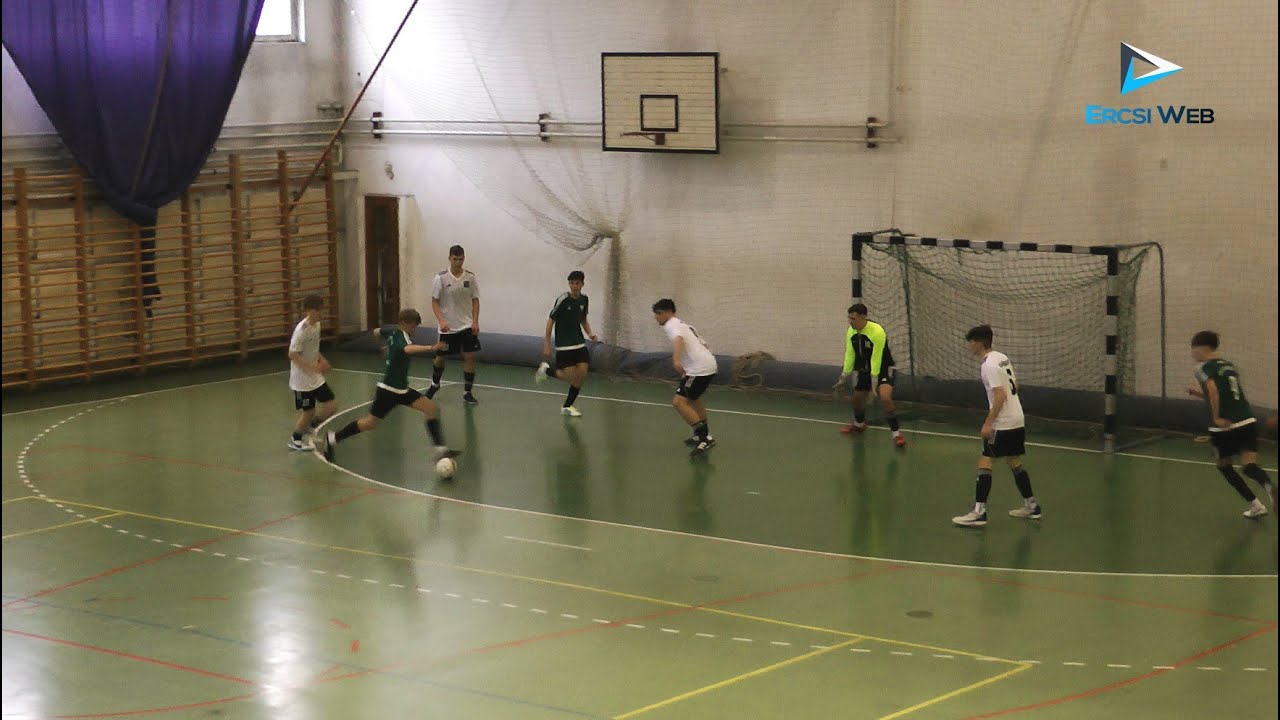 FMLSZ U13 és U17 Futsal labdarúgótorna Ercsiben a Baczakó Péter ...