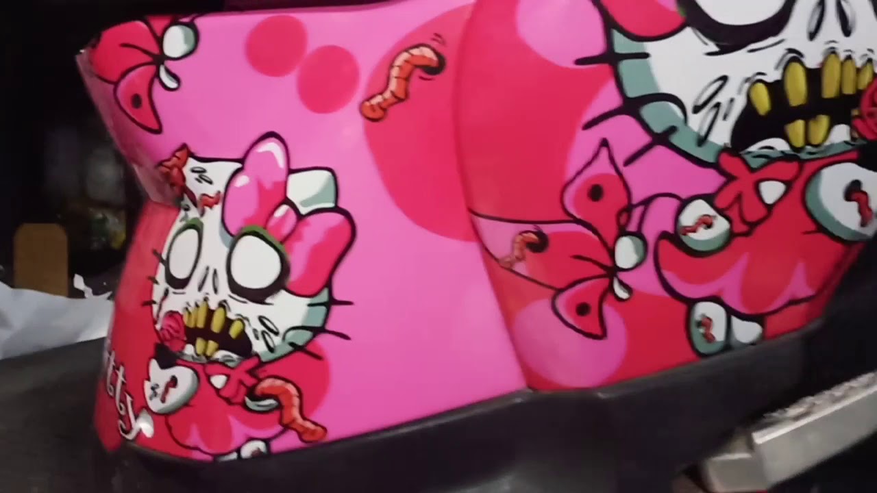 Scoopy sticker hello kitty zombie pink - YouTube