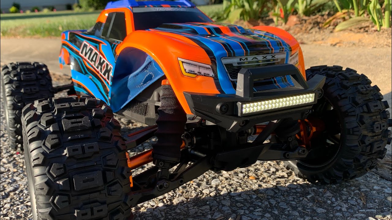 1st Gen Maxx || 4s Speed Passes || Sledgehammer Wheels/Tires - YouTube