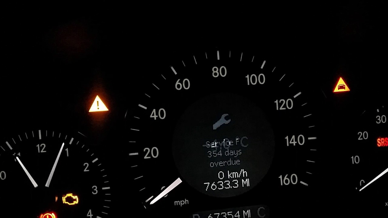2008 Mercedes CLS 500 5 5 V8 AMG Acceleration 0 100 0 62 YouTube