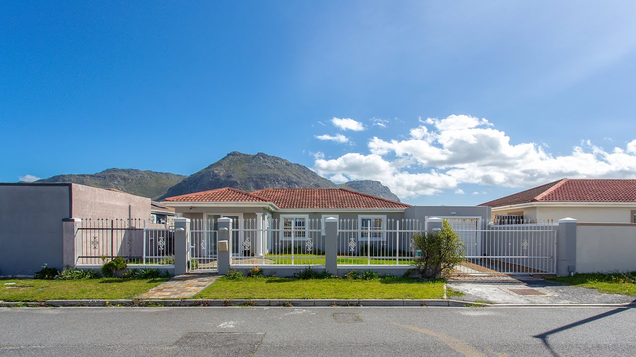 3 Bedroom House For Sale in Muizenberg - YouTube