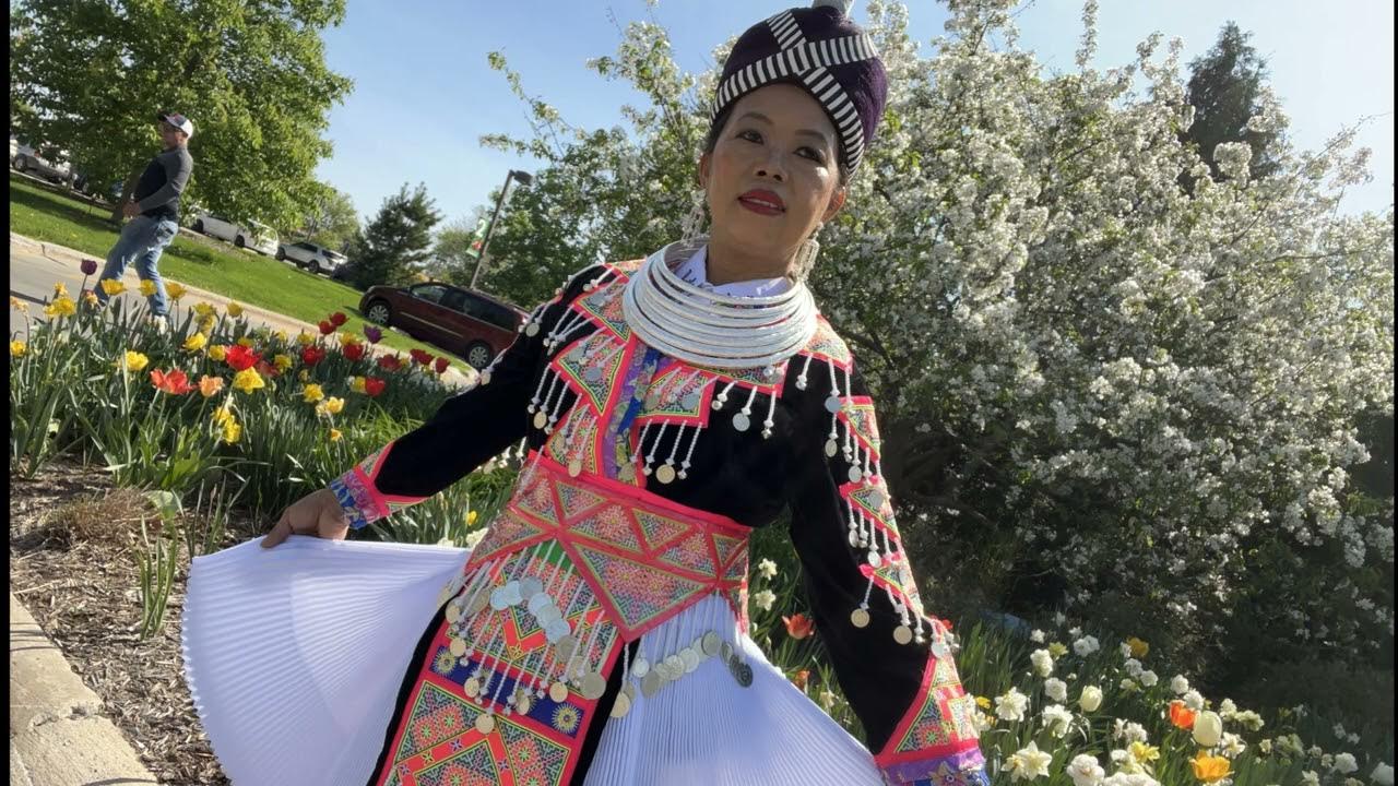 NRAUG nab thiab nkauj ntsuab txoj kev sib hlub part 2 end - YouTube