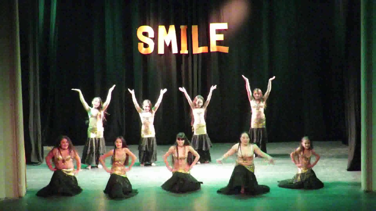 Yanina destefano- grupo yamal apertura SMILE - YouTube