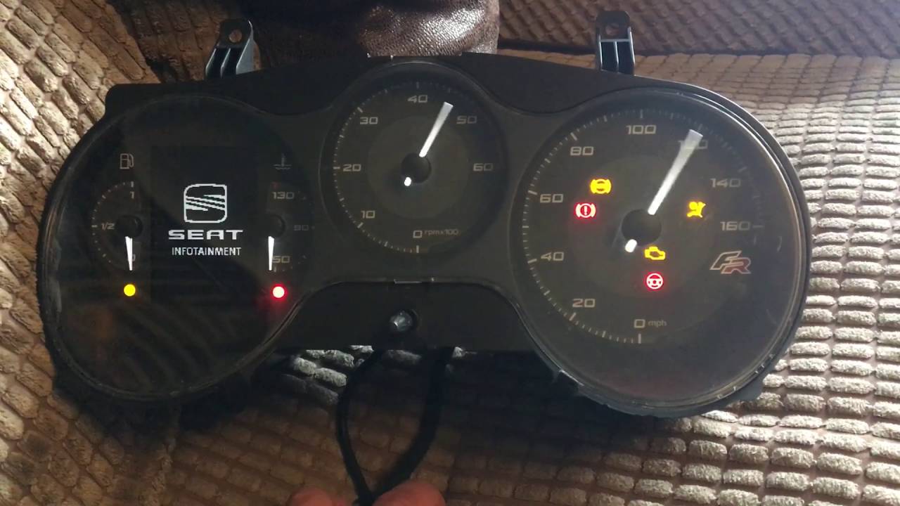 Seat Leon clocks with staging - YouTube