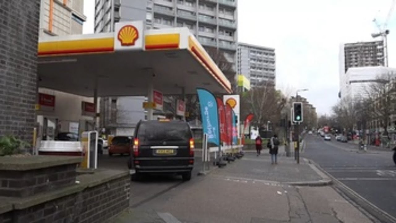 Shell obtuvo un beneficio récord de 38.455 millones de euros en 2022 ...