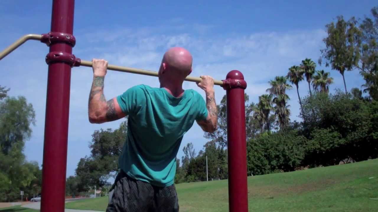 How to get a Big Strong Back/ Back work out - YouTube