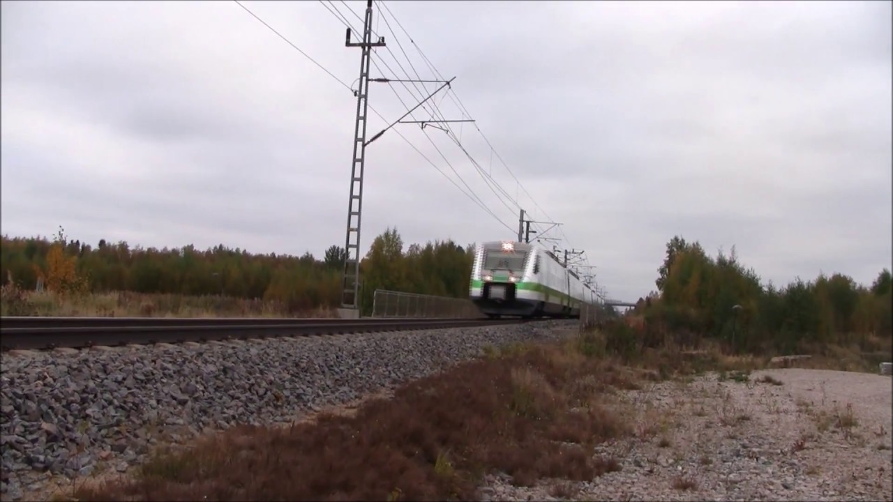 Finnish high speed train Pendolino sm3 passes Oulunportti - YouTube