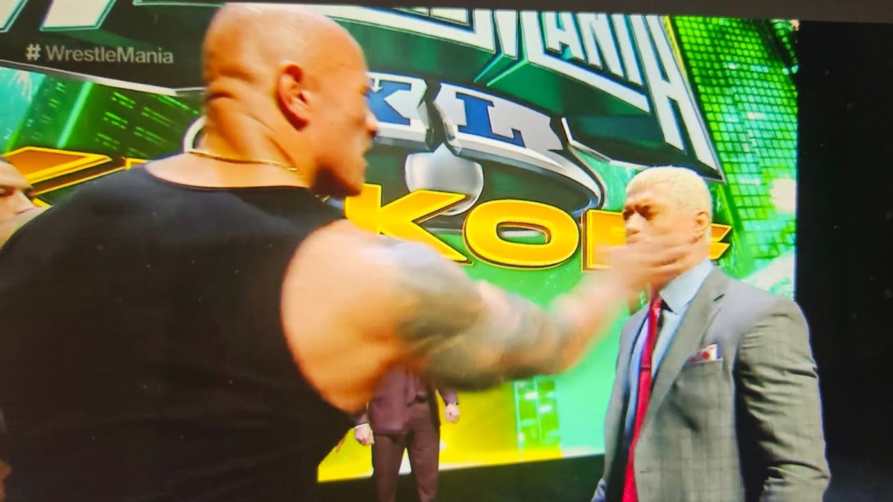 THE ROCK SLAPS CODY Rhodes WRESTLEMANIA 40 Press Conference! Cody ...
