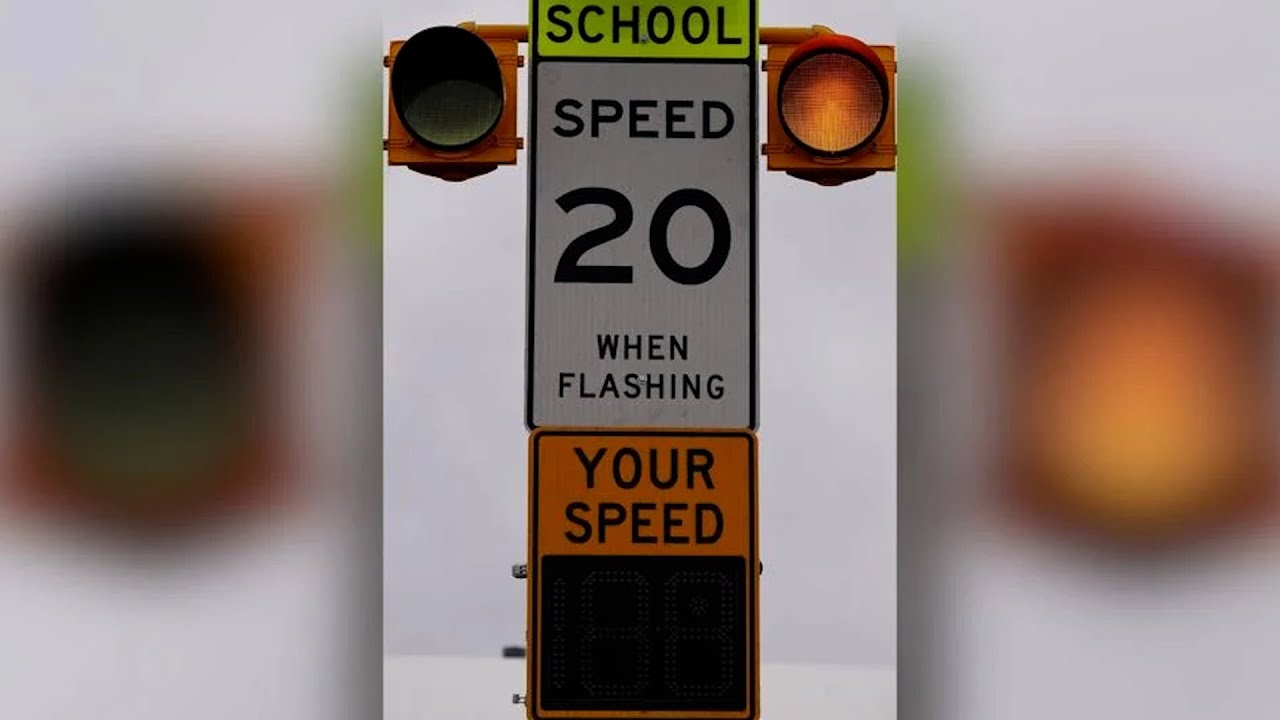 Redmond school zones getting flashing light speed limit signs - YouTube