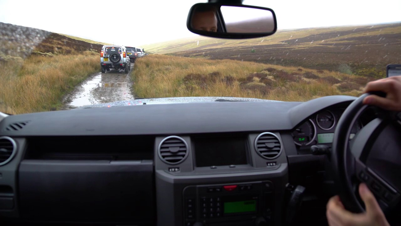 Land Rover Discovery 3 / LR3 Off-Road on Green Lanes in Snowdonia ...