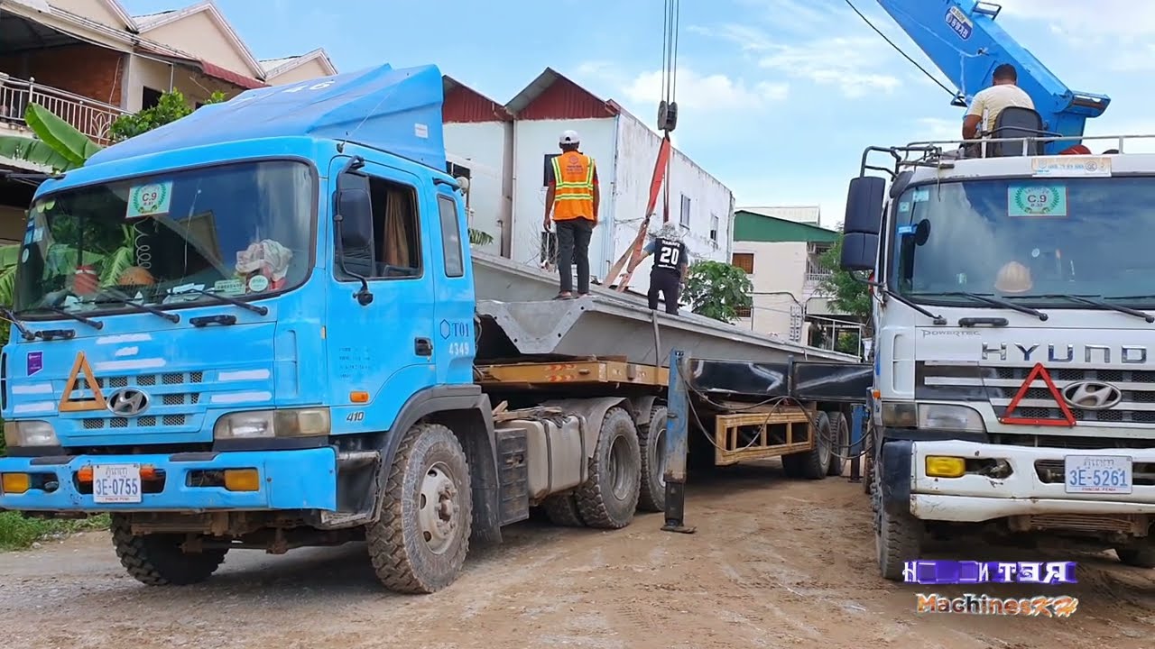 Technique skill moving huge Cement concrete from Traller truck by used ...