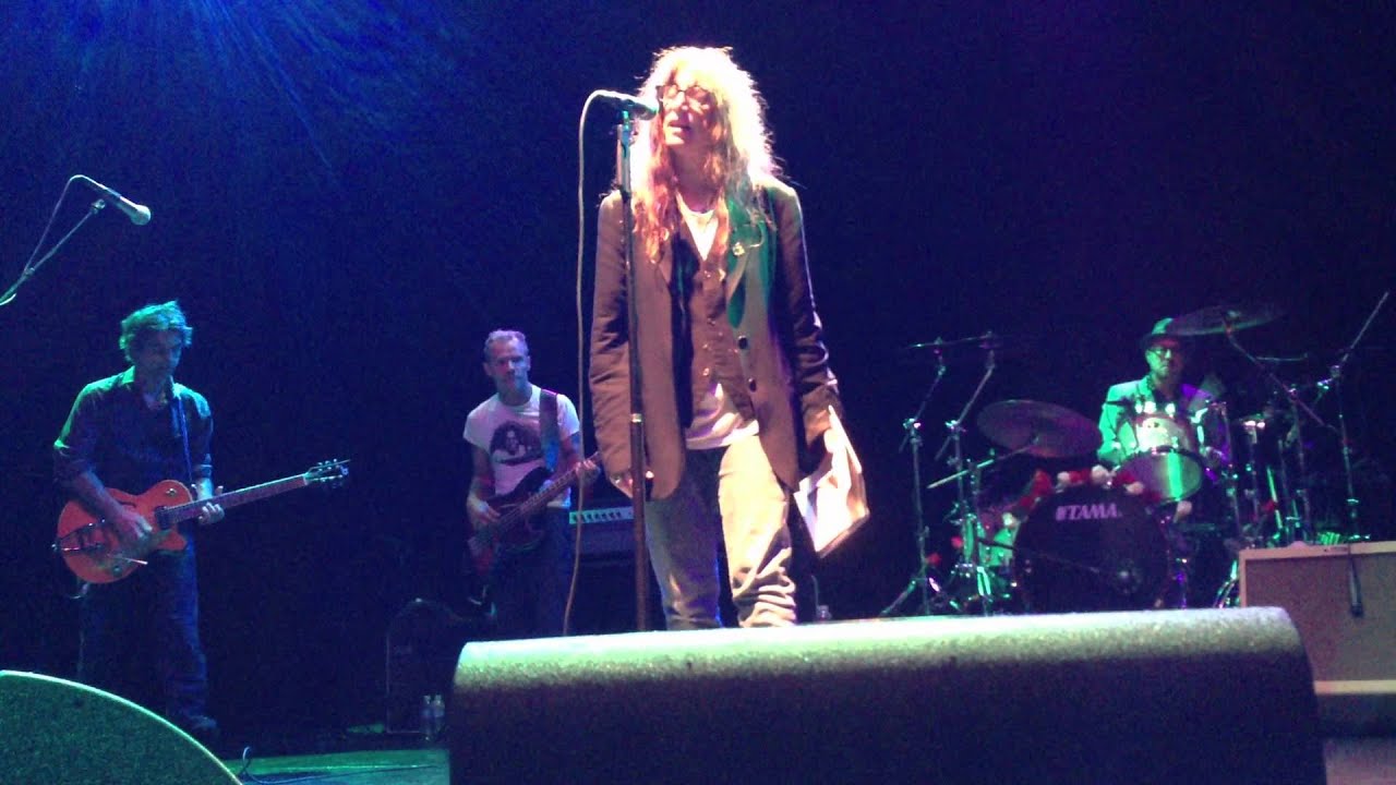 Patti Smith performs Constantine's Dream w/Flea at the Wiltern 10/12/12 ...