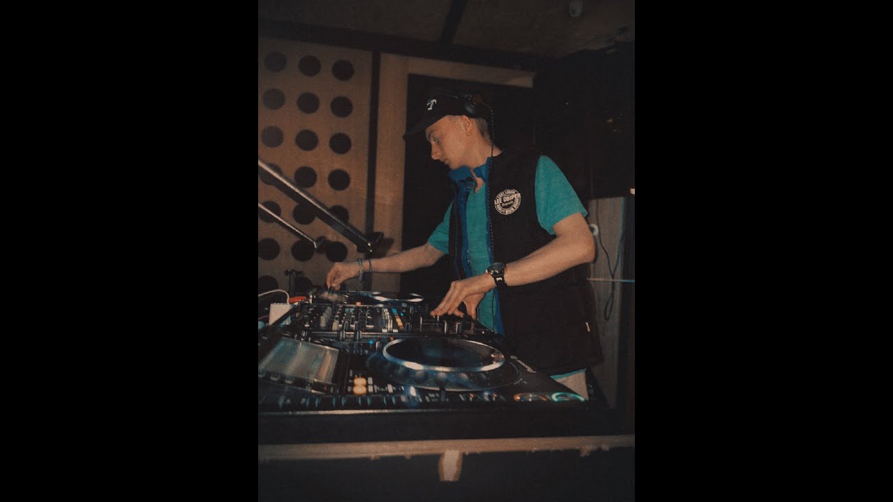 DJ Jay T Bassline Mix - YouTube